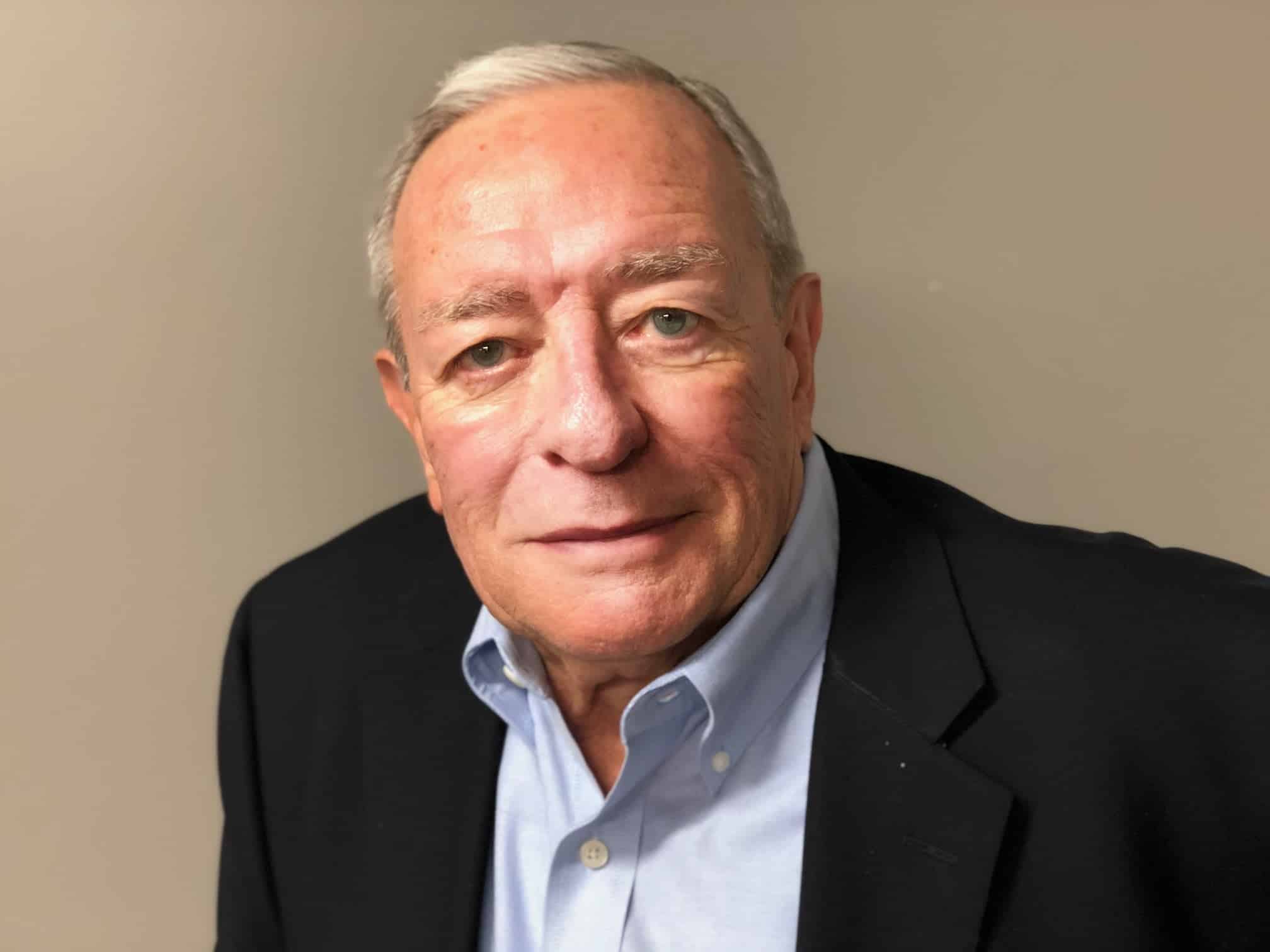 Pete Webb bio image - Bernstein Crisis Management